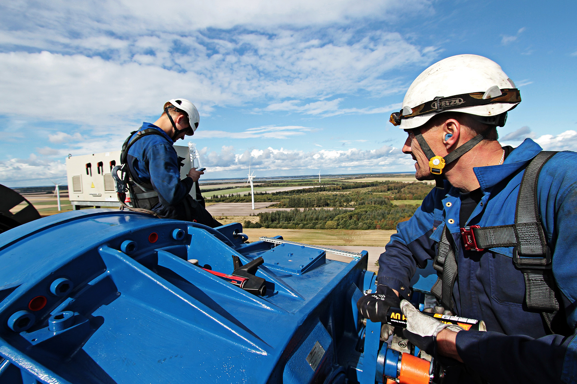 Connected Wind Services - ISP for reliable O&M services & parts